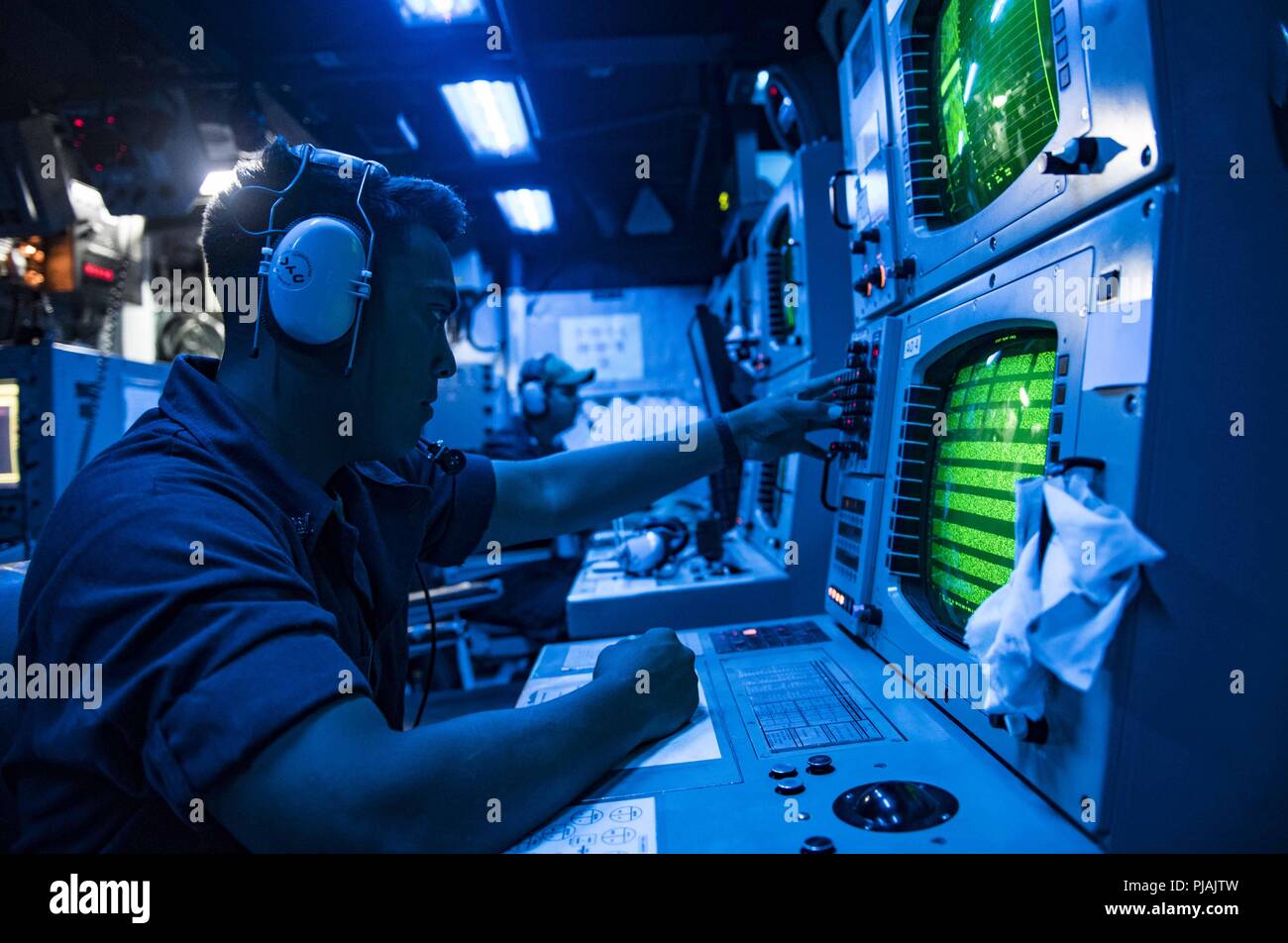 Sonar control room hi-res stock photography and images - Alamy