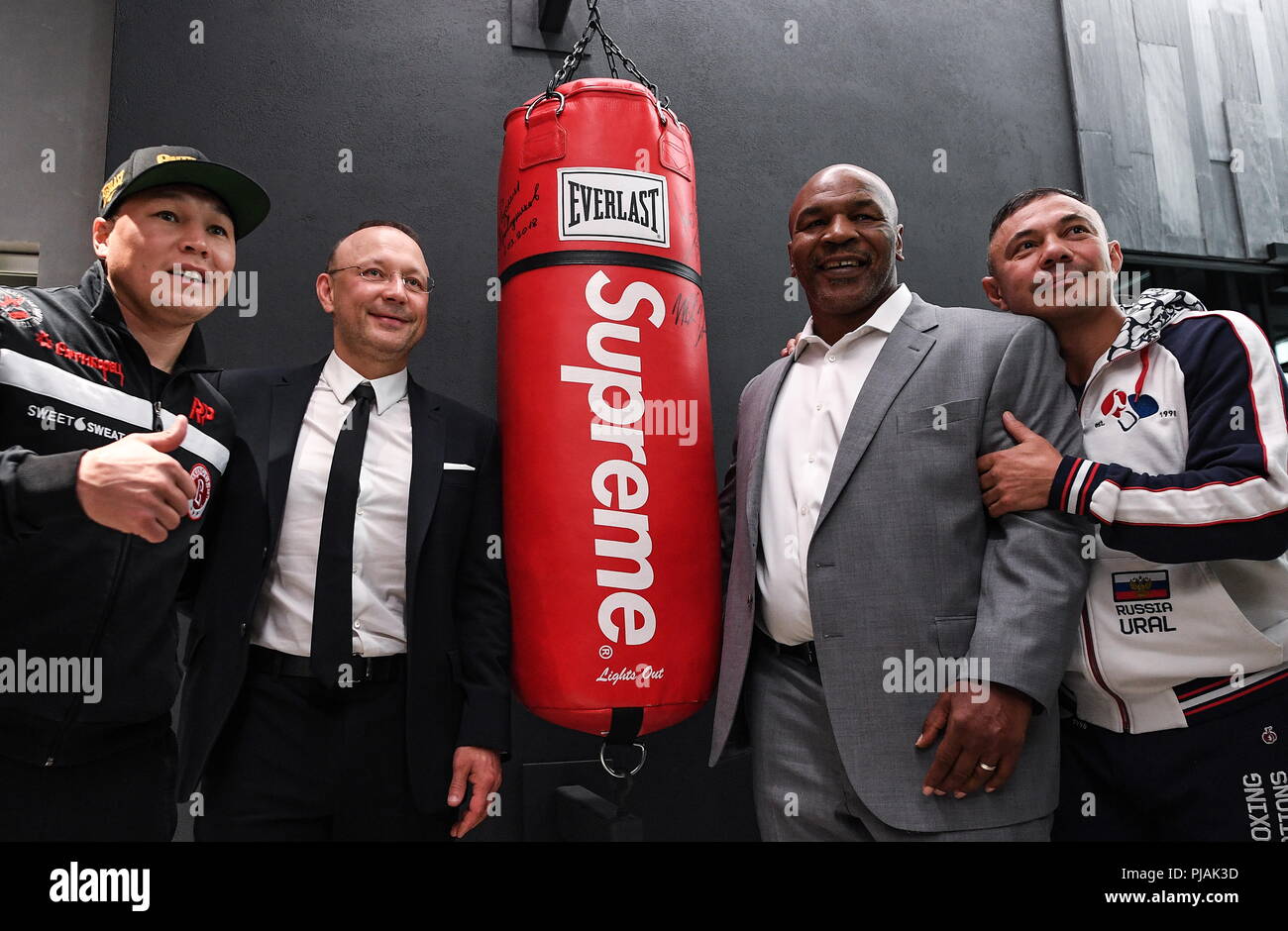 Boxing Logo High Resolution Stock Photography and Images - Alamy