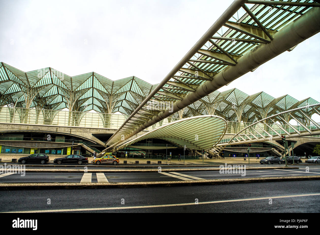 Lisbon oriente station hi-res stock photography and images - Alamy