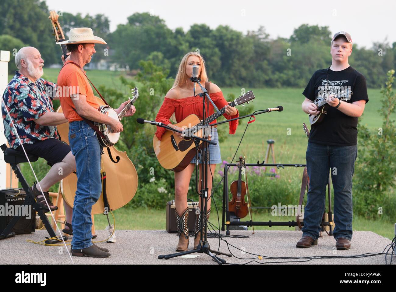 Playing outside rural hi-res stock photography and images - Alamy