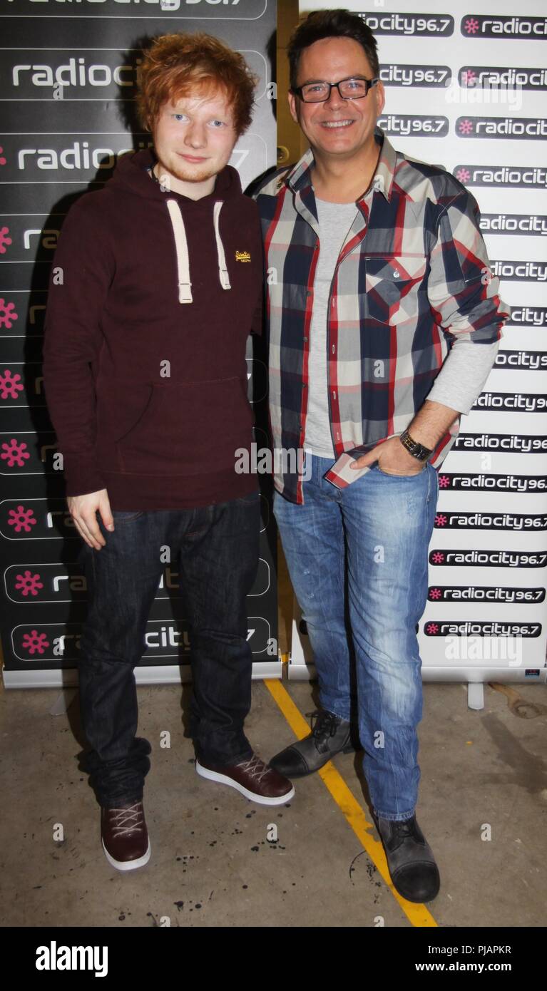 Young ed sheeran hi-res stock photography and images - Alamy