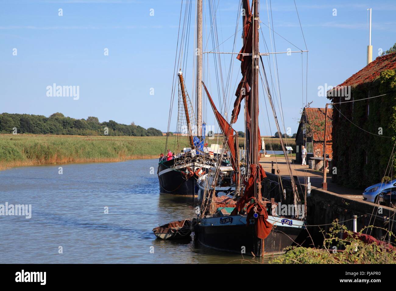 Snape maltings suffolk uk hi-res stock photography and images - Alamy