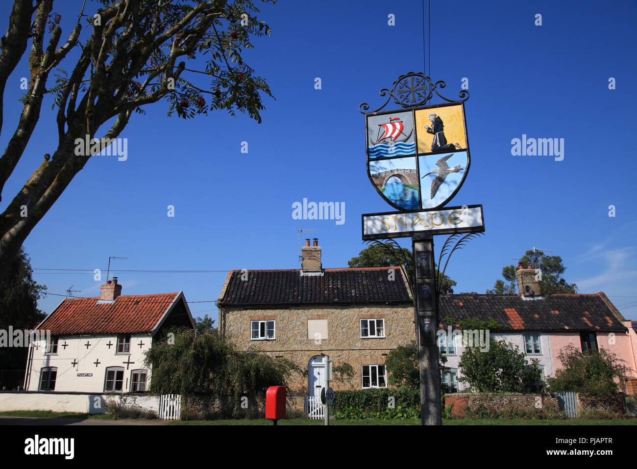 Snape village hi-res stock photography and images - Alamy