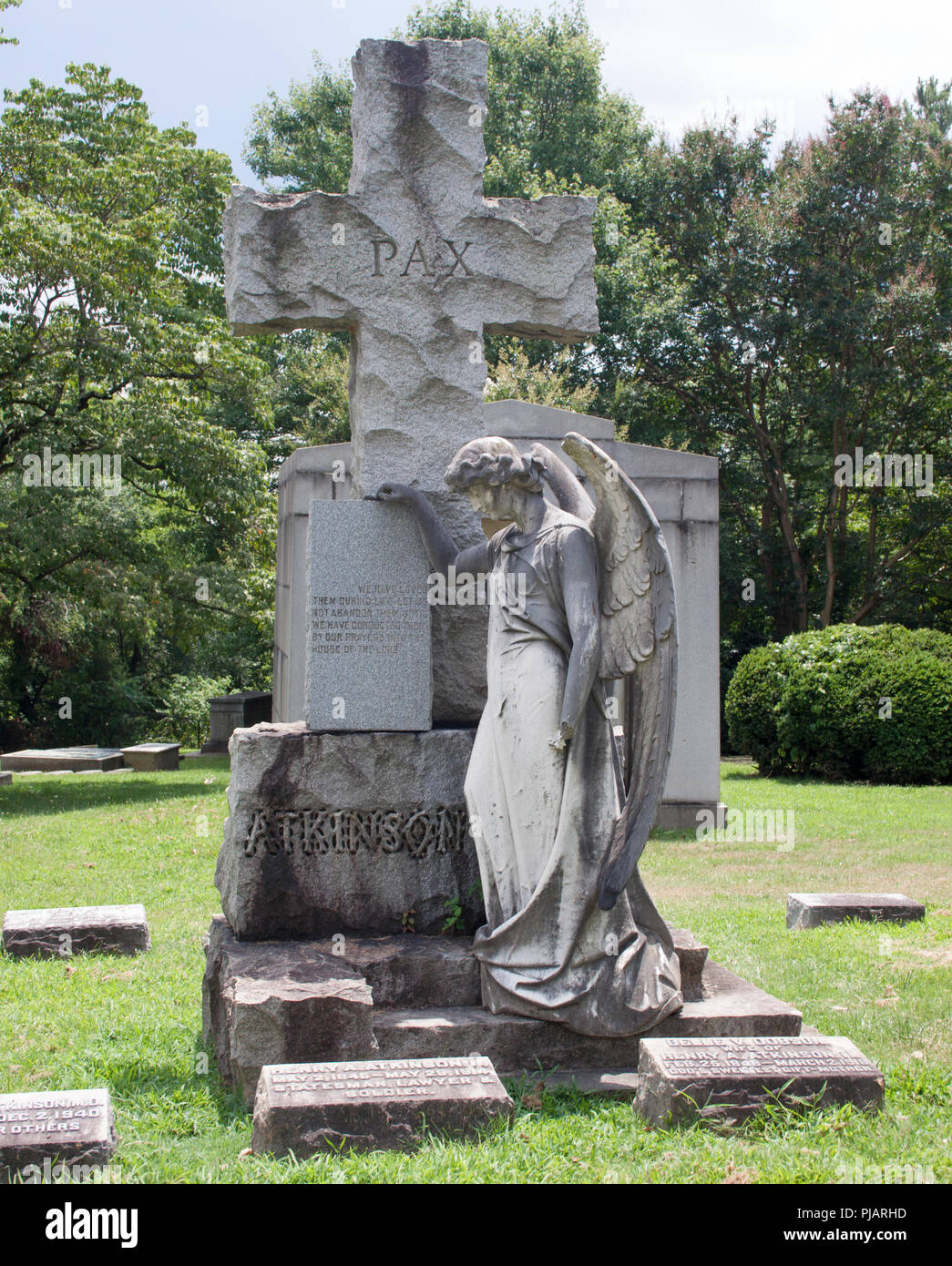 Angel Grave in Hollywood Cemetery Richmond Virginia Stock Photo - Alamy