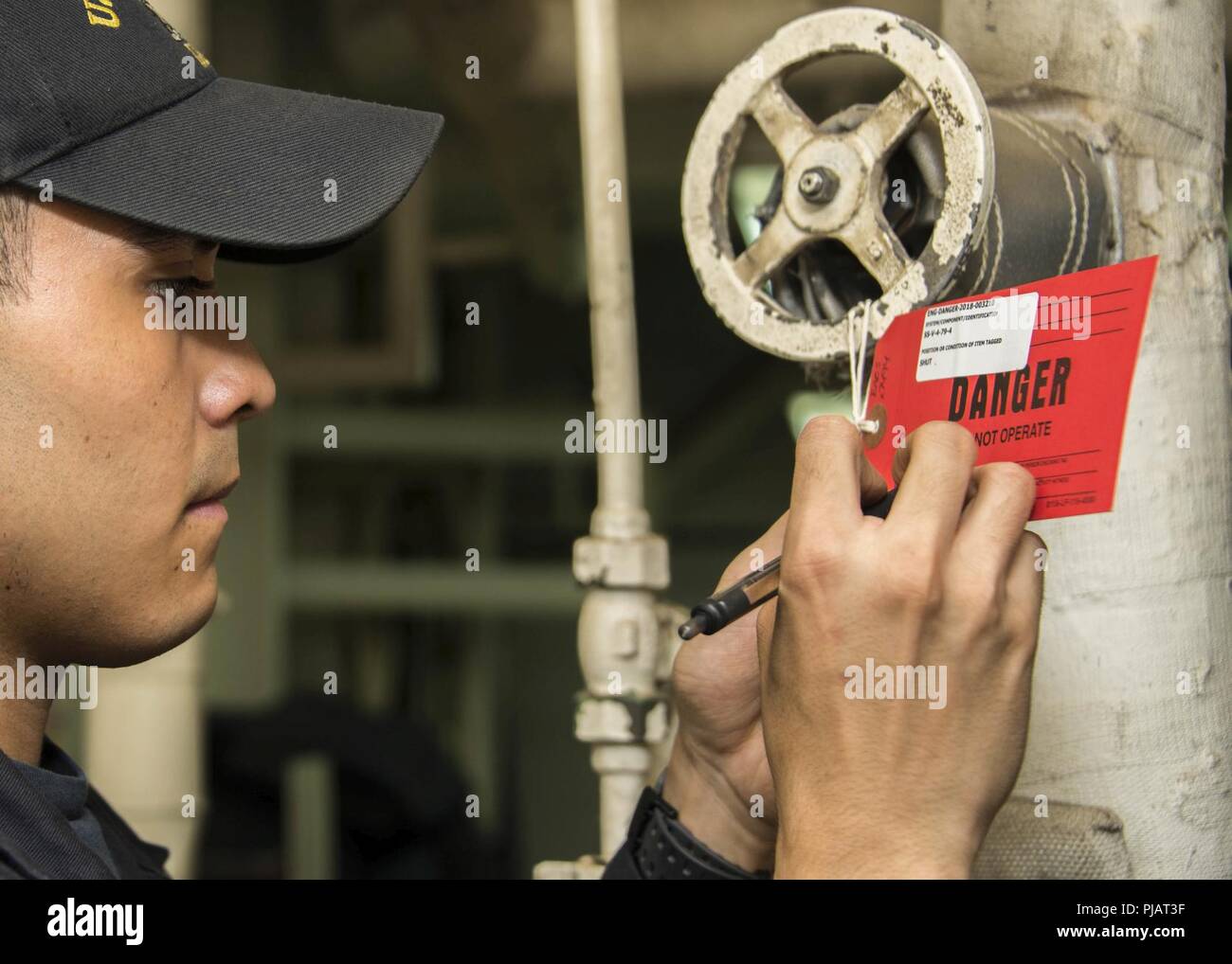 5TH FLEET AREA OF OPERATIONS (July 14, 2018) Engineman 3rd Class Adam ...