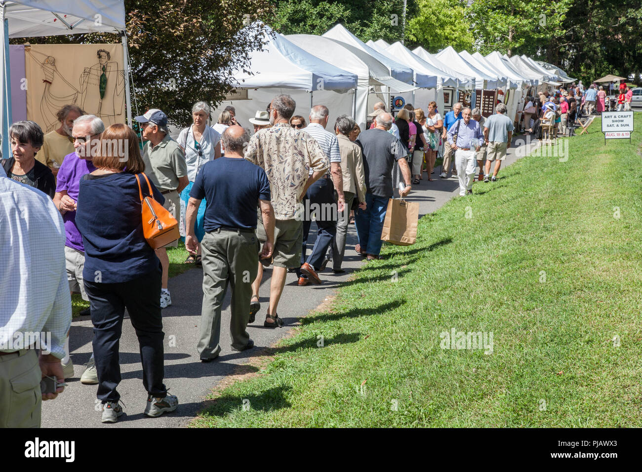 Arts and Crafts Fair in Stockbridge, MA Stock Photo - Alamy