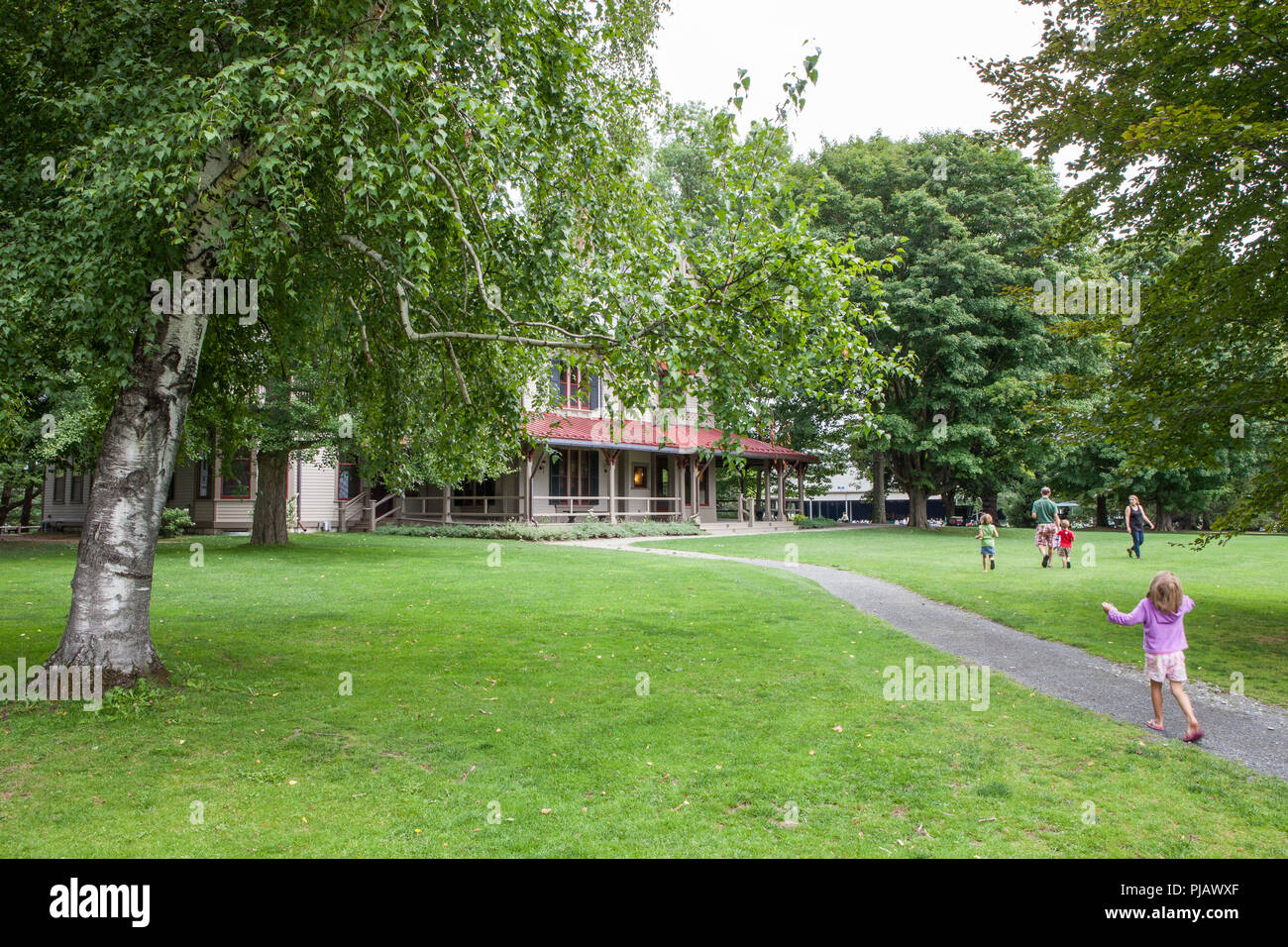 Tanglewood hi-res stock photography and images - Alamy
