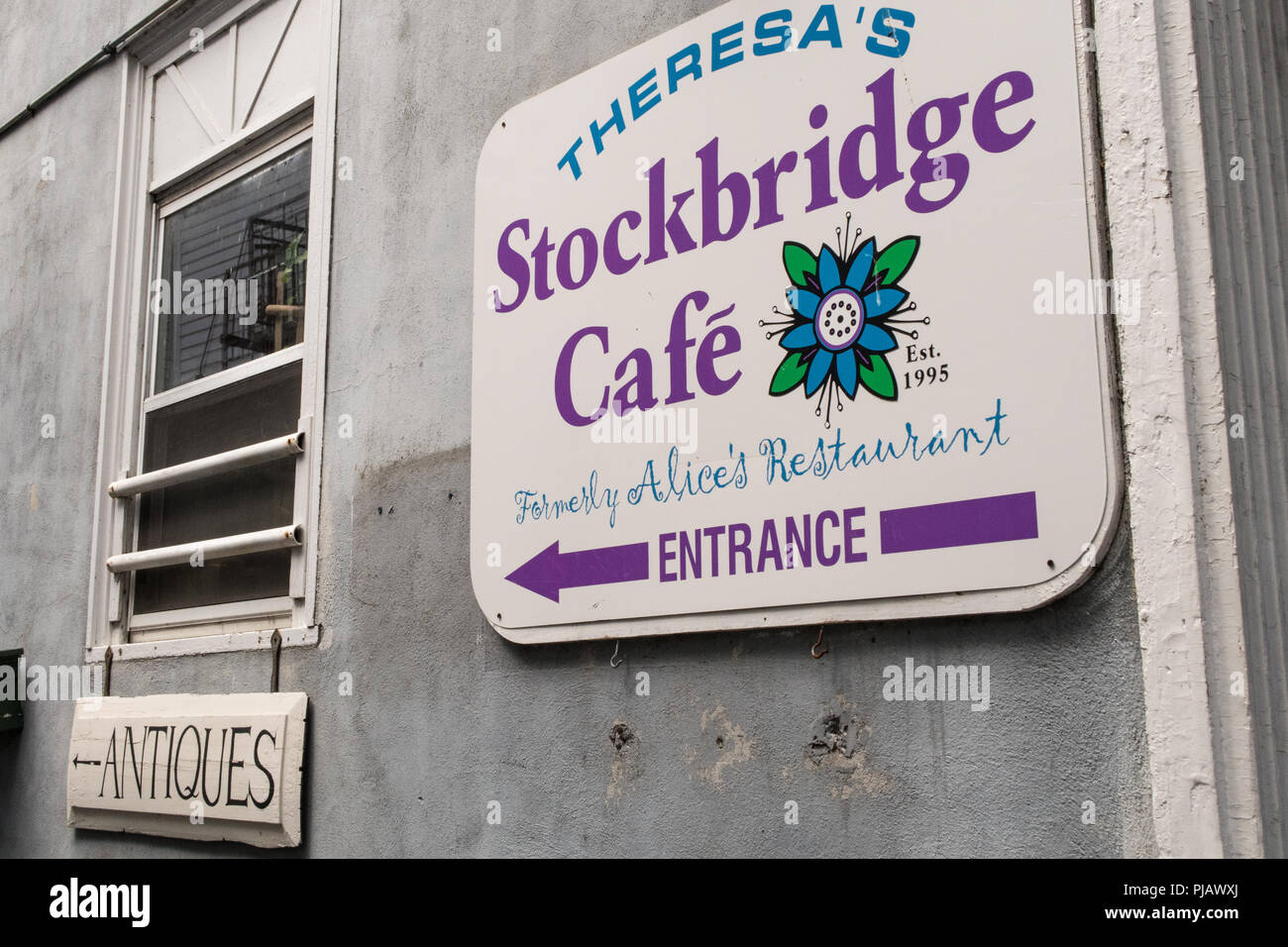 Alice's restaurant hi-res stock photography and images - Alamy