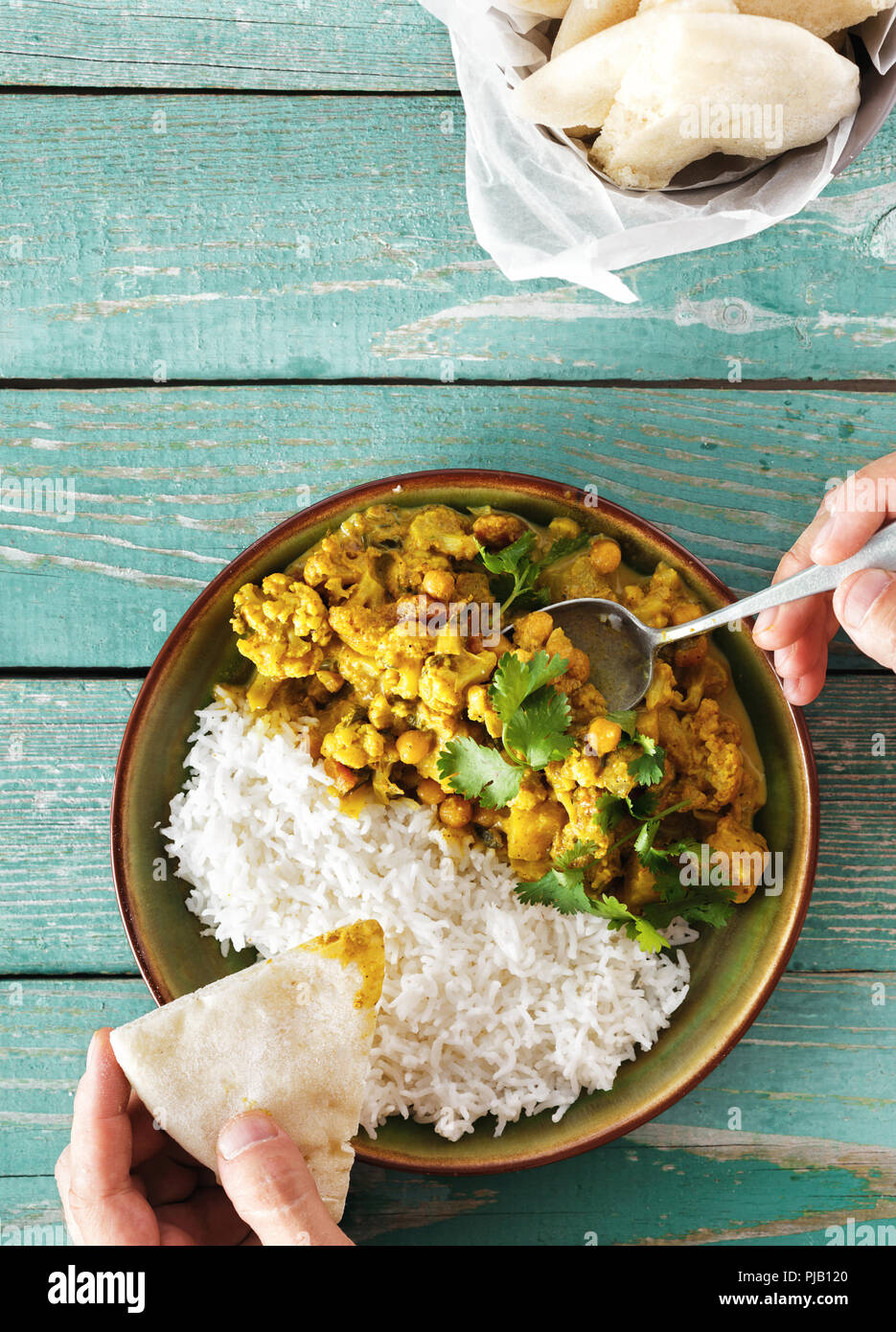 Man eating curry hi-res stock photography and images - Alamy