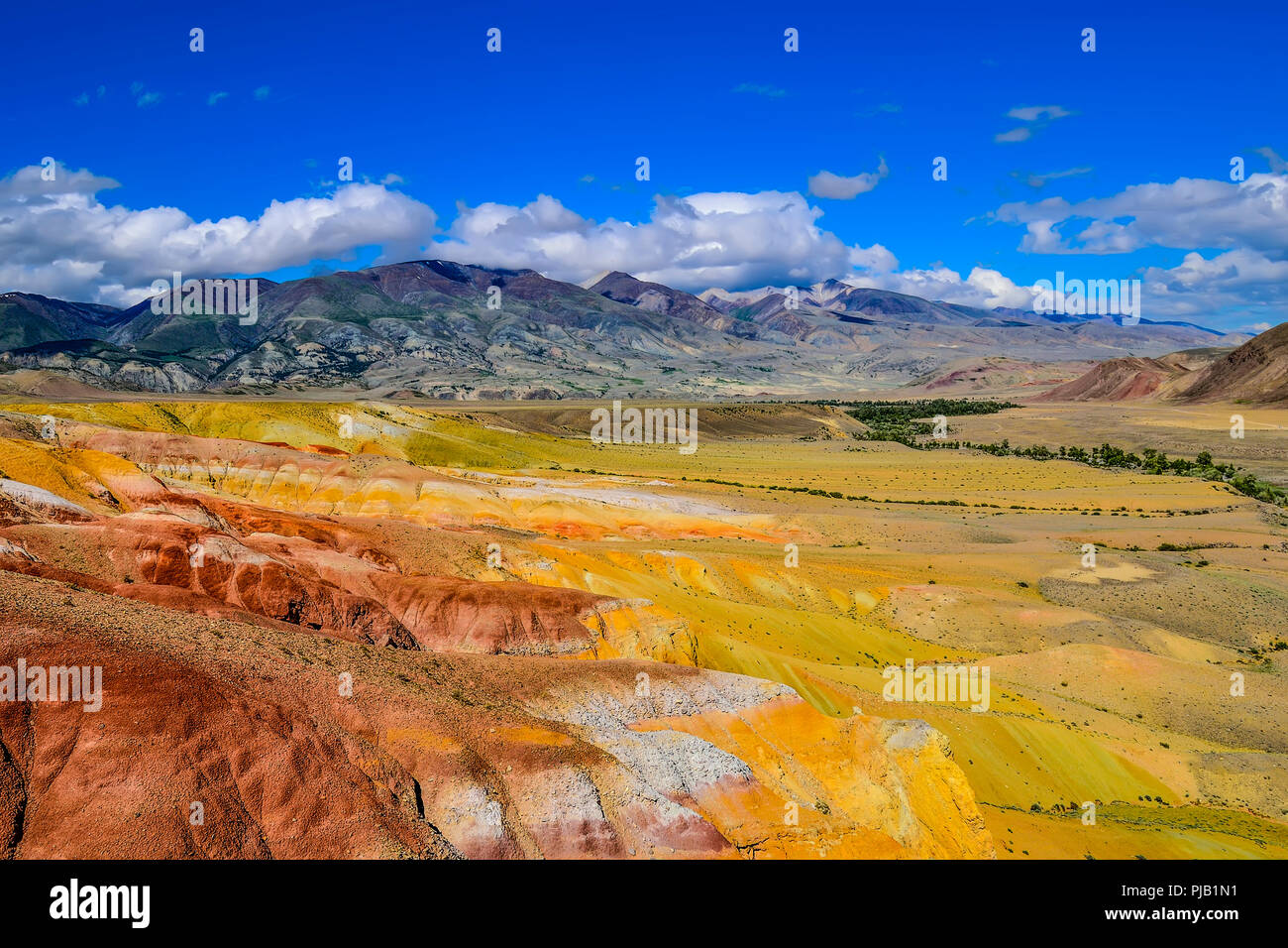 Red clay cliffs hi-res stock photography and images - Alamy