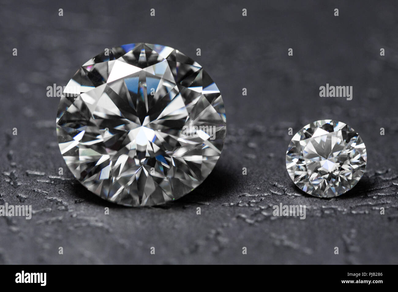 Brilliant cut diamonds hi-res stock photography and images - Alamy