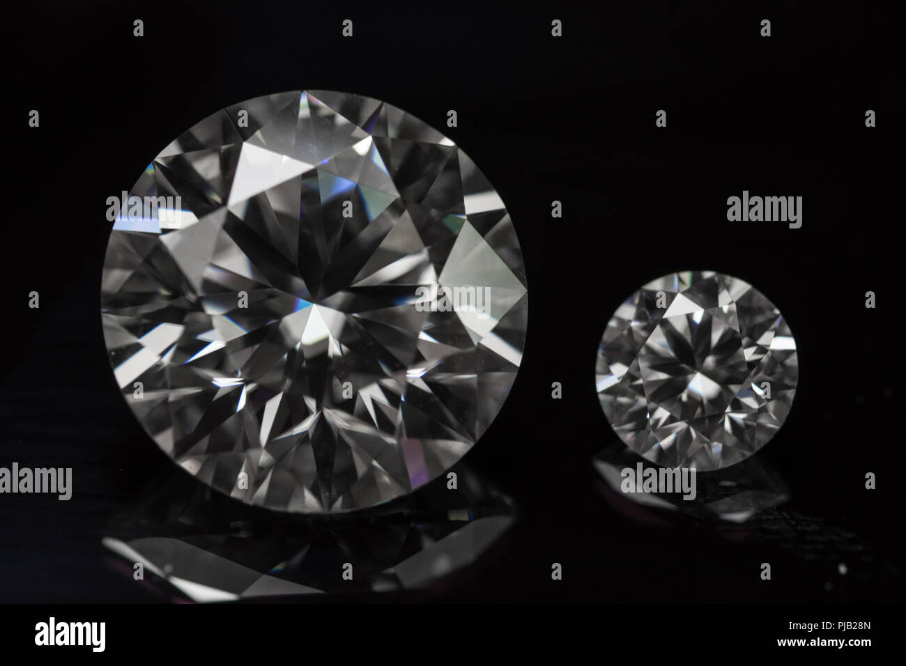 Luxury diamonds jewellery hi-res stock photography and images - Alamy