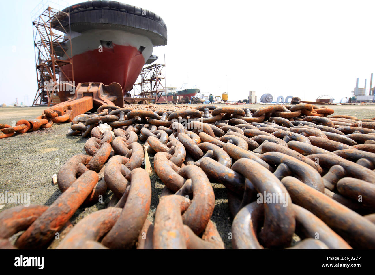 The rusty iron anchor Stock Photo - Alamy