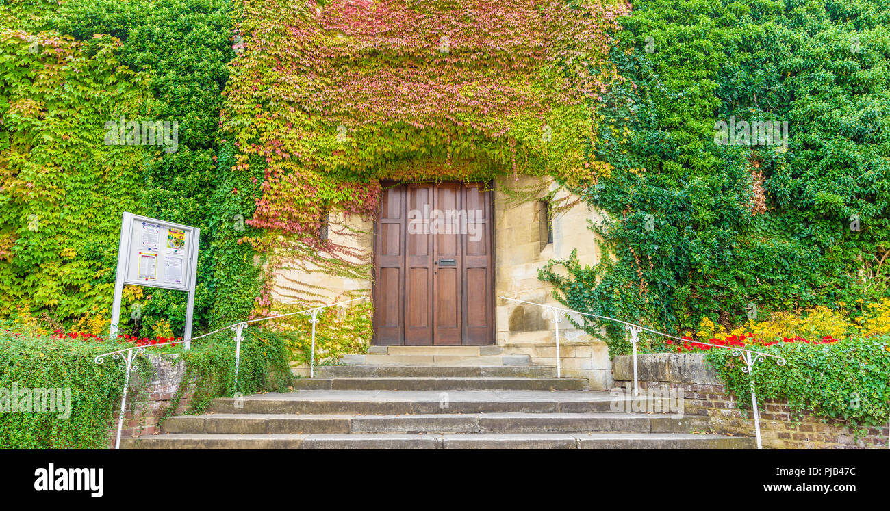 Public library kettering england hi-res stock photography and images ...