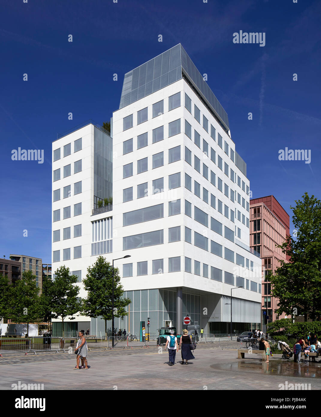 Exterior facade. Aga Khan Centre, London, United Kingdom. Architect ...