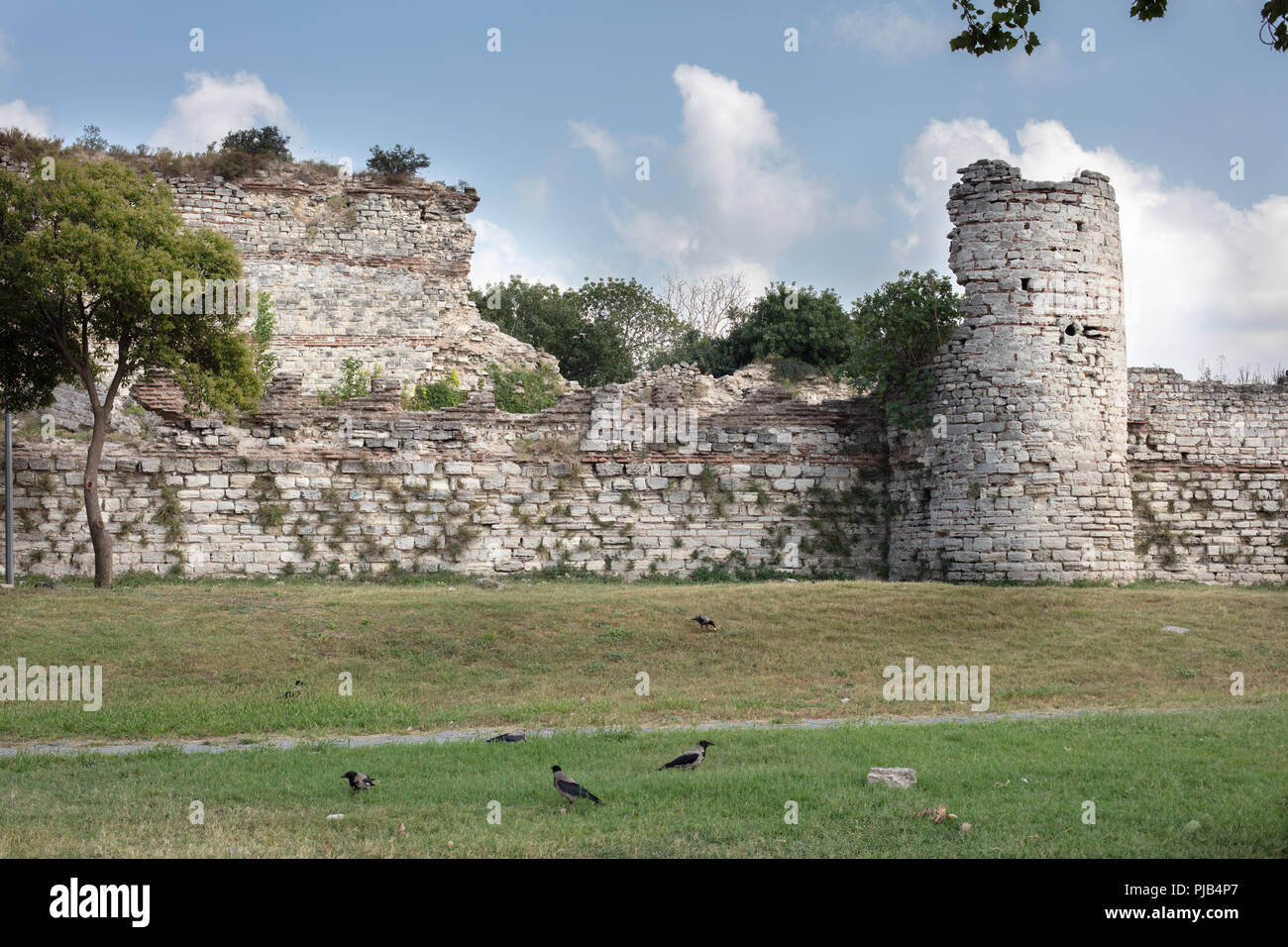 Surrounded by constantine hi-res stock photography and images - Alamy