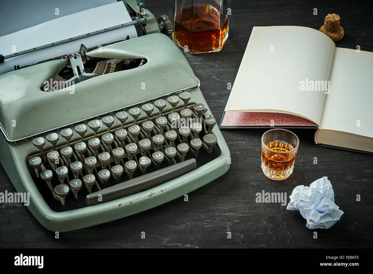 Beautiful old gray typewriter hi-res stock photography and images - Alamy