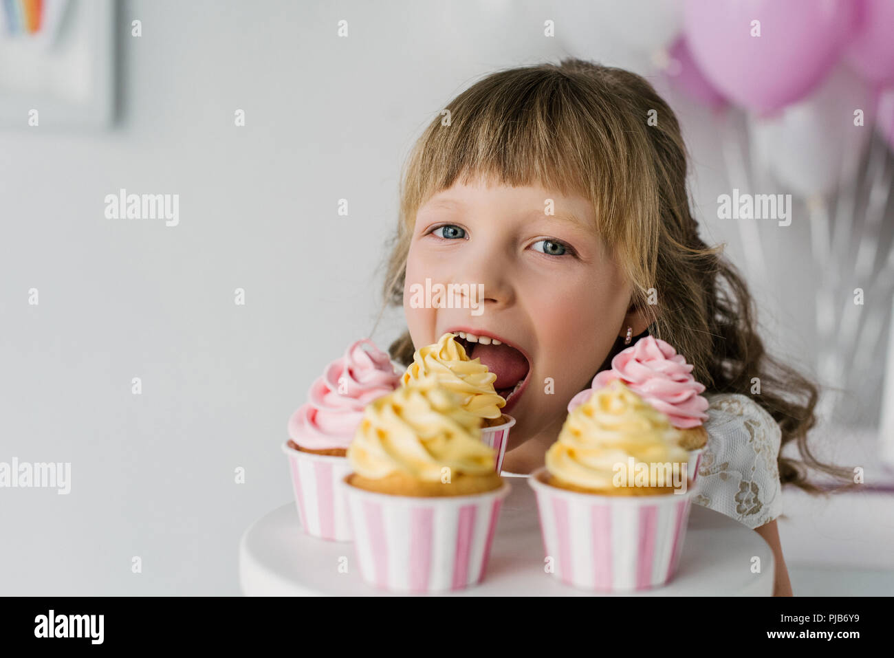 Carnival cupcakes hi-res stock photography and images - Alamy