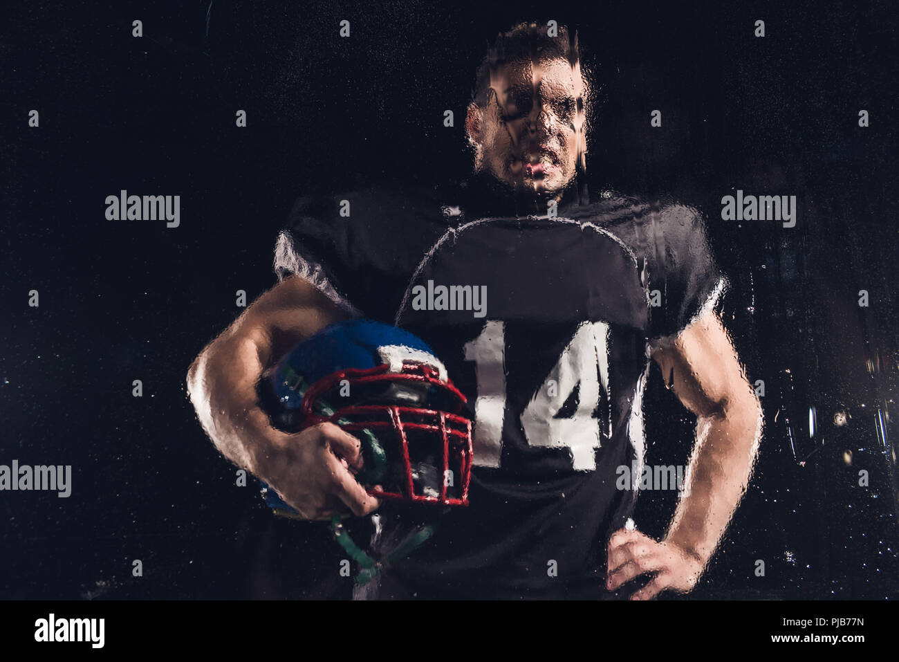 Angry american football player hi-res stock photography and images - Alamy