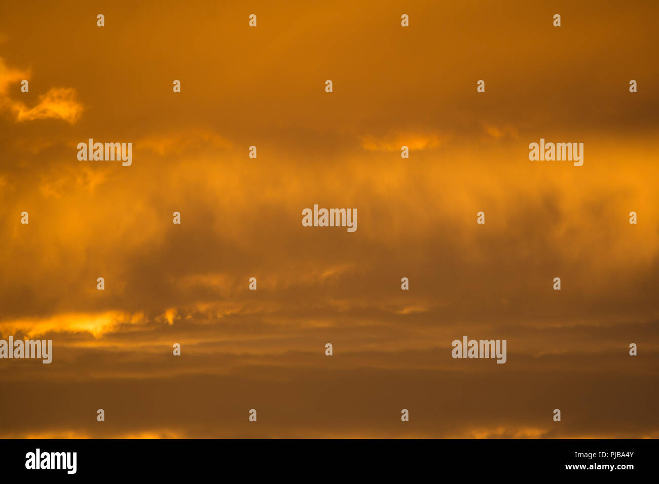 Landscape golden clouds hi-res stock photography and images - Alamy