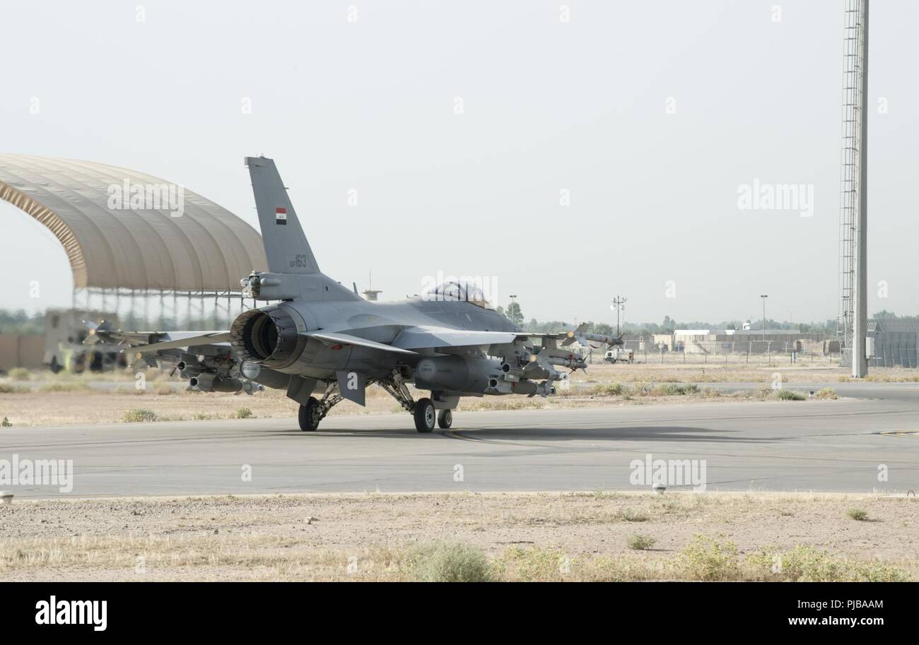 Isis fighter pose hi-res stock photography and images - Alamy
