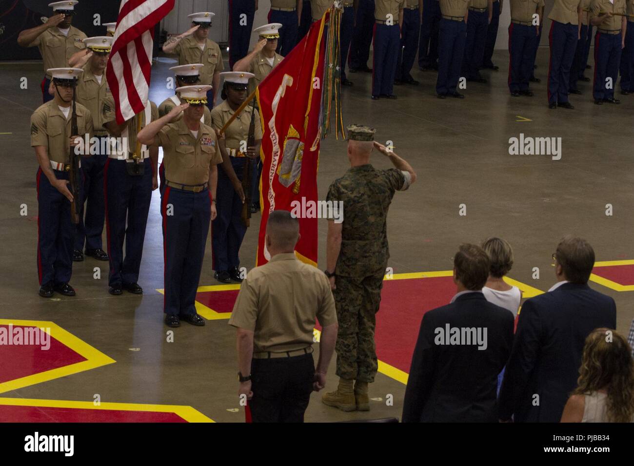 Us army recruiting officer hi-res stock photography and images - Alamy