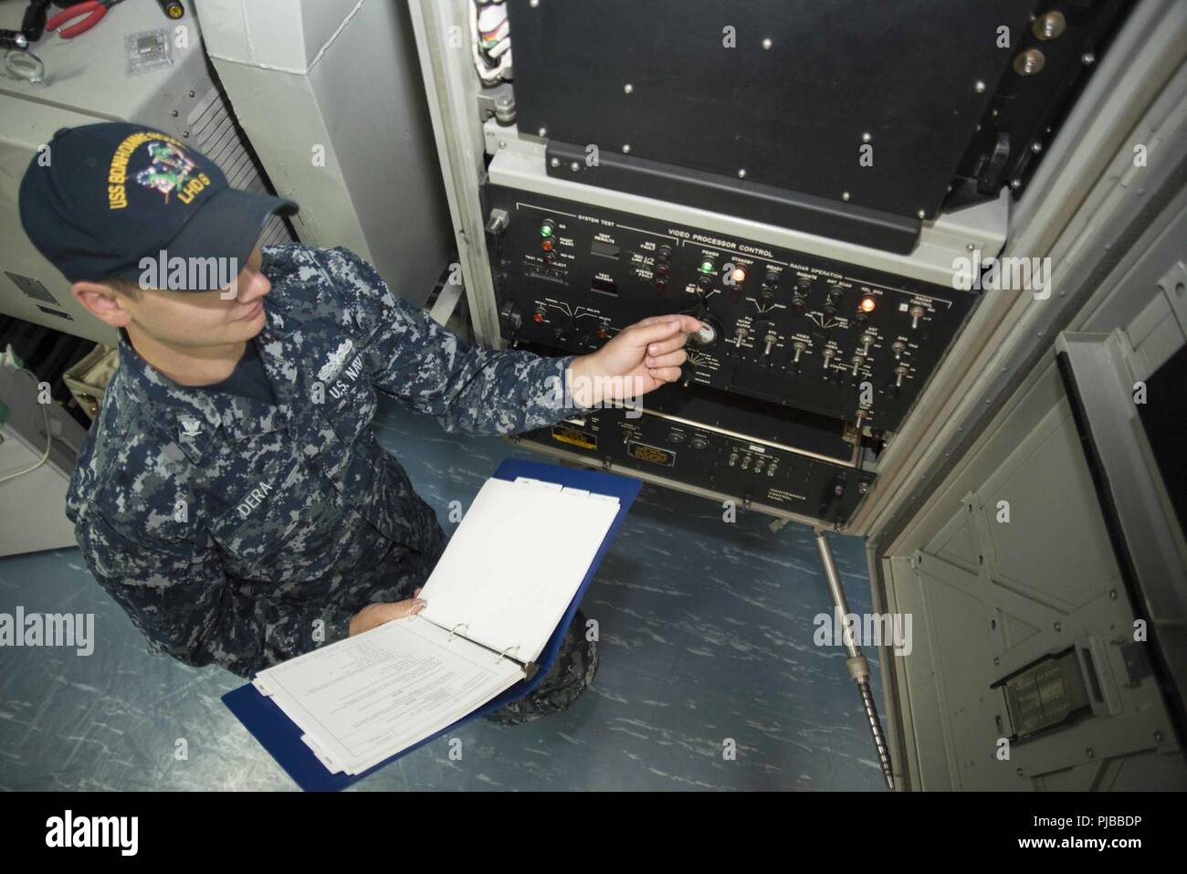 Sps 67 radar hi-res stock photography and images - Alamy