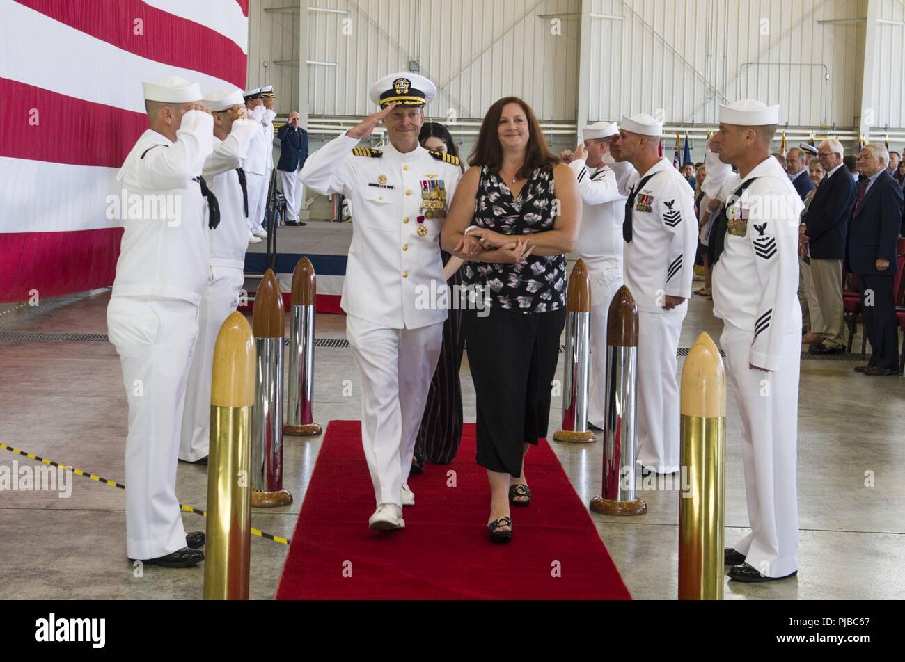 Outgoing commander b hi-res stock photography and images - Alamy