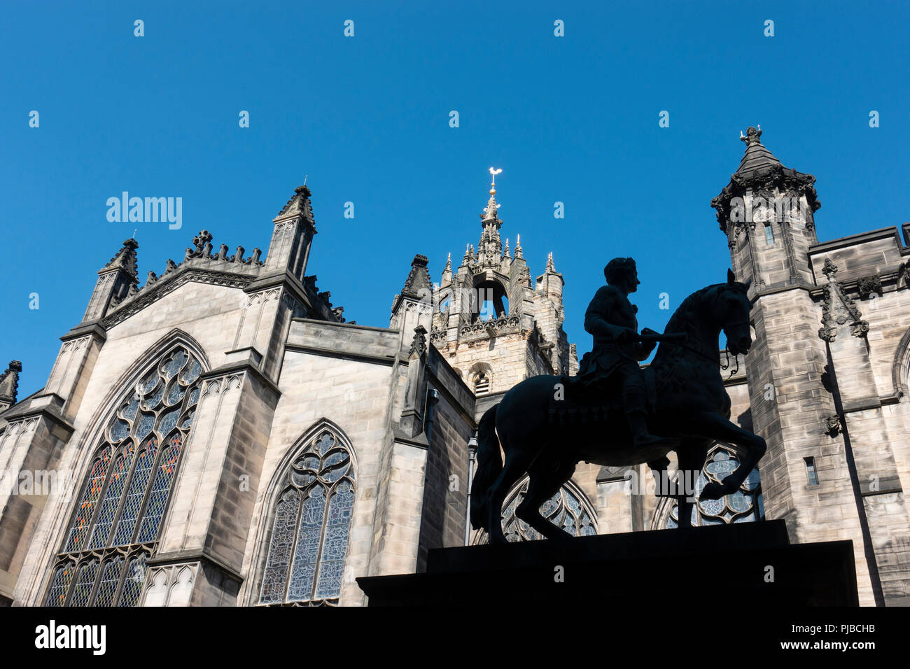 Statue of charles ii hi-res stock photography and images - Alamy