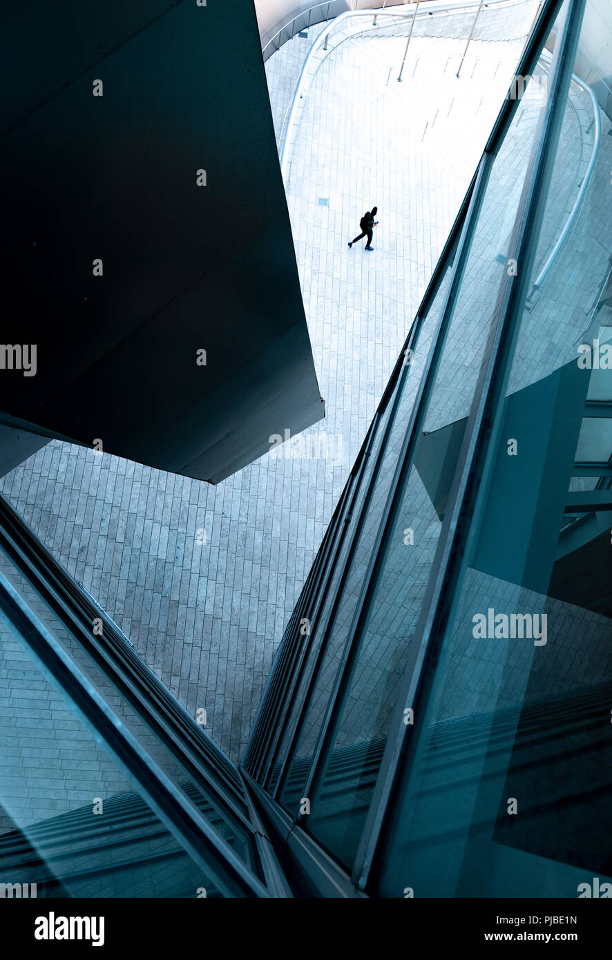 Cityscape adventure hi-res stock photography and images - Alamy