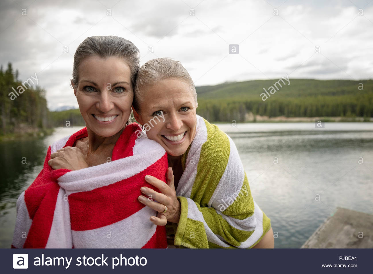 Woman wet hair towel mature hi-res stock photography and images - Alamy