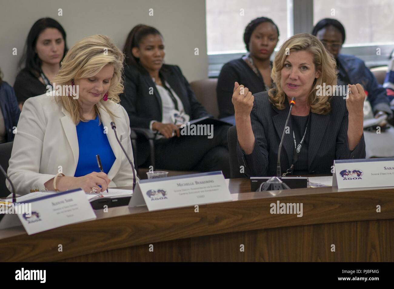 Sarah thorn hi-res stock photography and images - Alamy