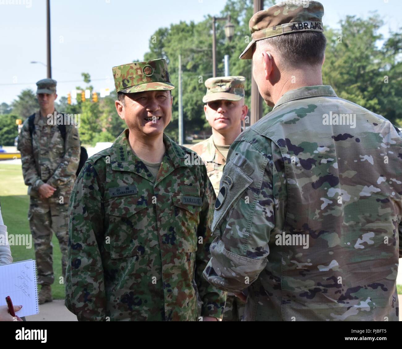 General robert abrams hi-res stock photography and images - Alamy