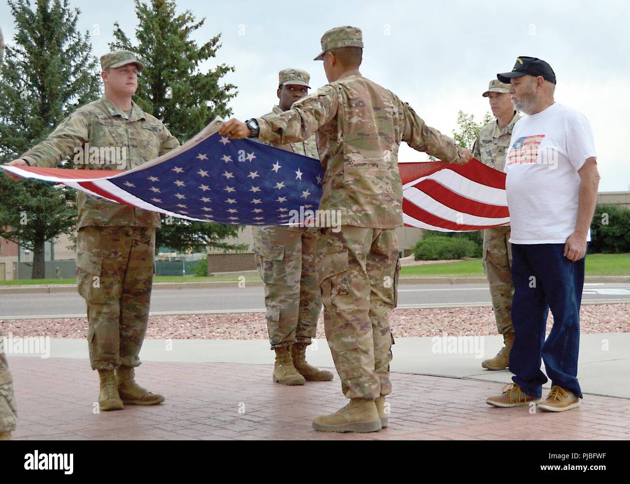 FORT CARSON, Colo. — Edward Iannuccilli, right, a former Army medic who ...