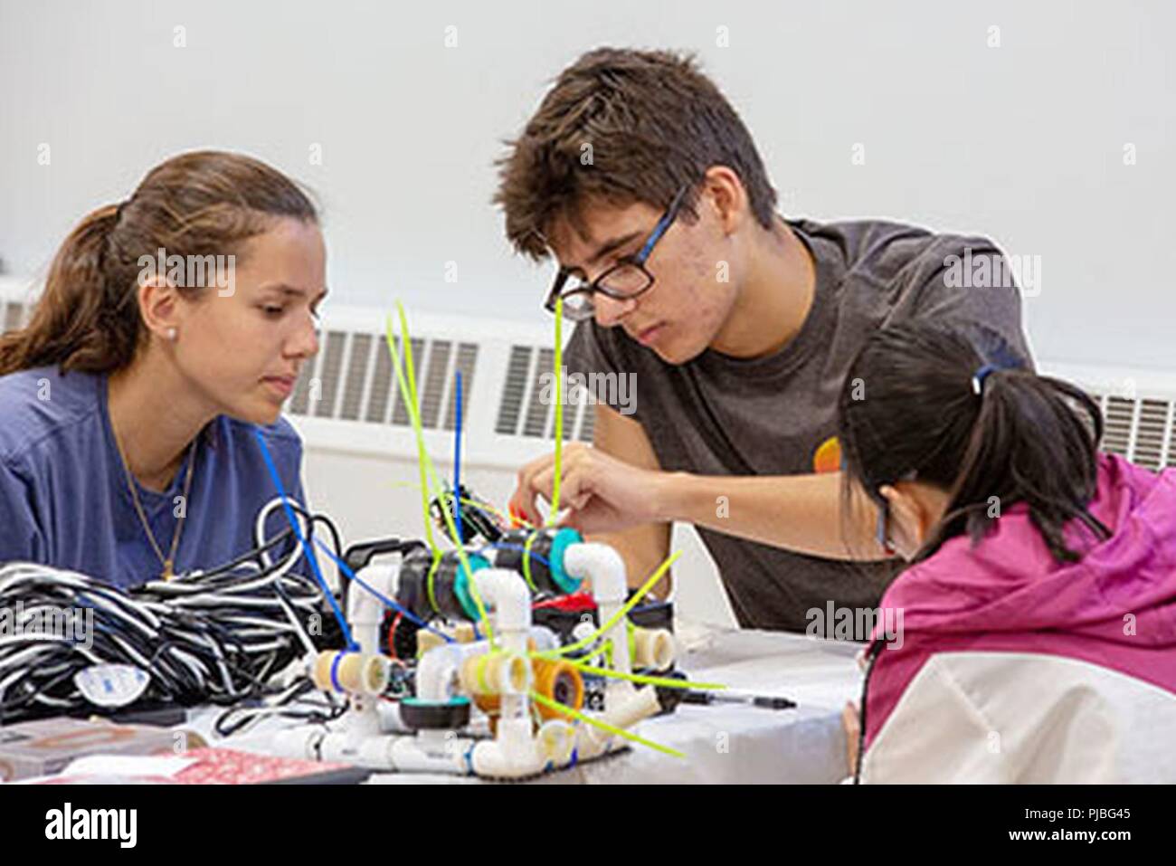 Nuwc newport division hi-res stock photography and images - Alamy