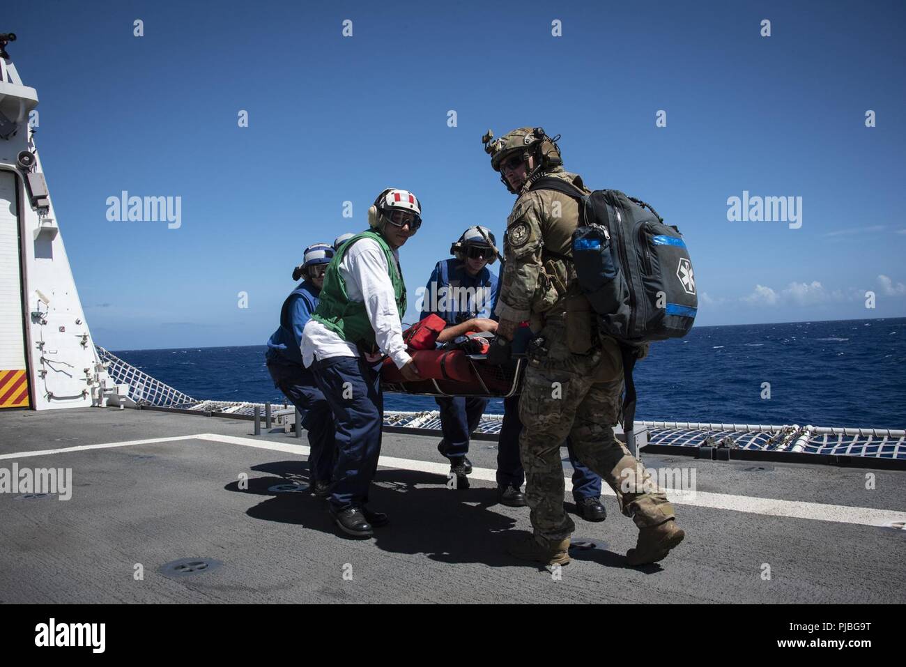 U s military medical personnel carry hi-res stock photography and ...