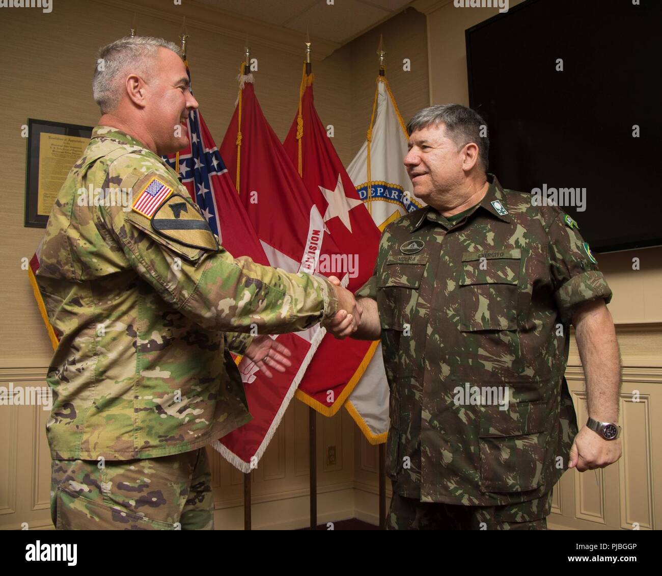 U.S. Army Corps of Engineers, Mississippi Valley Division Commander Maj ...