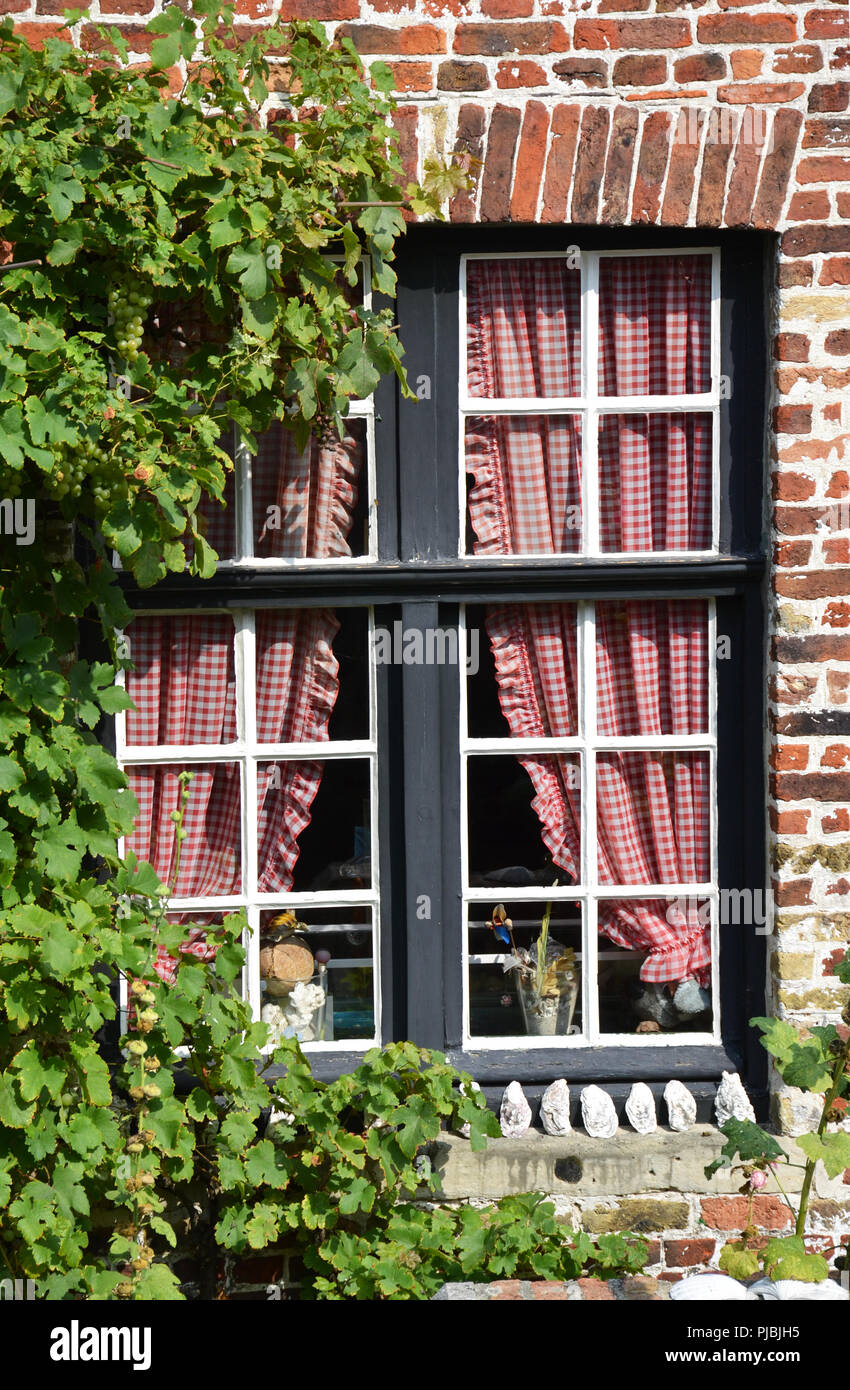 Old windows of houses in Brugge, Belgium Stock Photo - Alamy