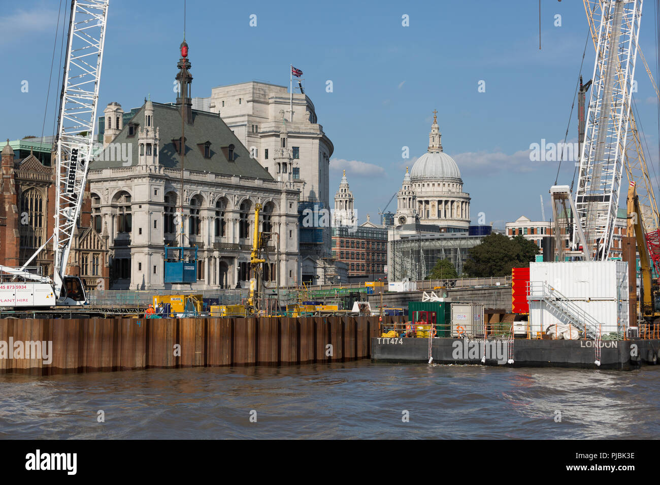 Construction barges hi-res stock photography and images - Alamy