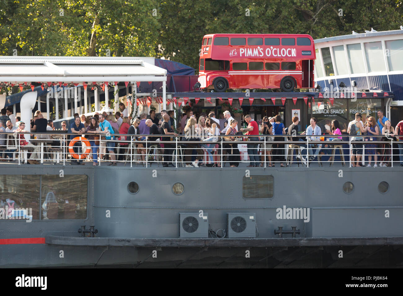 Pub Oclock High Resolution Stock Photography and Images - Alamy