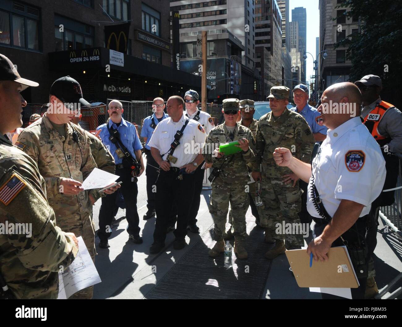 Fdny headquarters hi-res stock photography and images - Alamy
