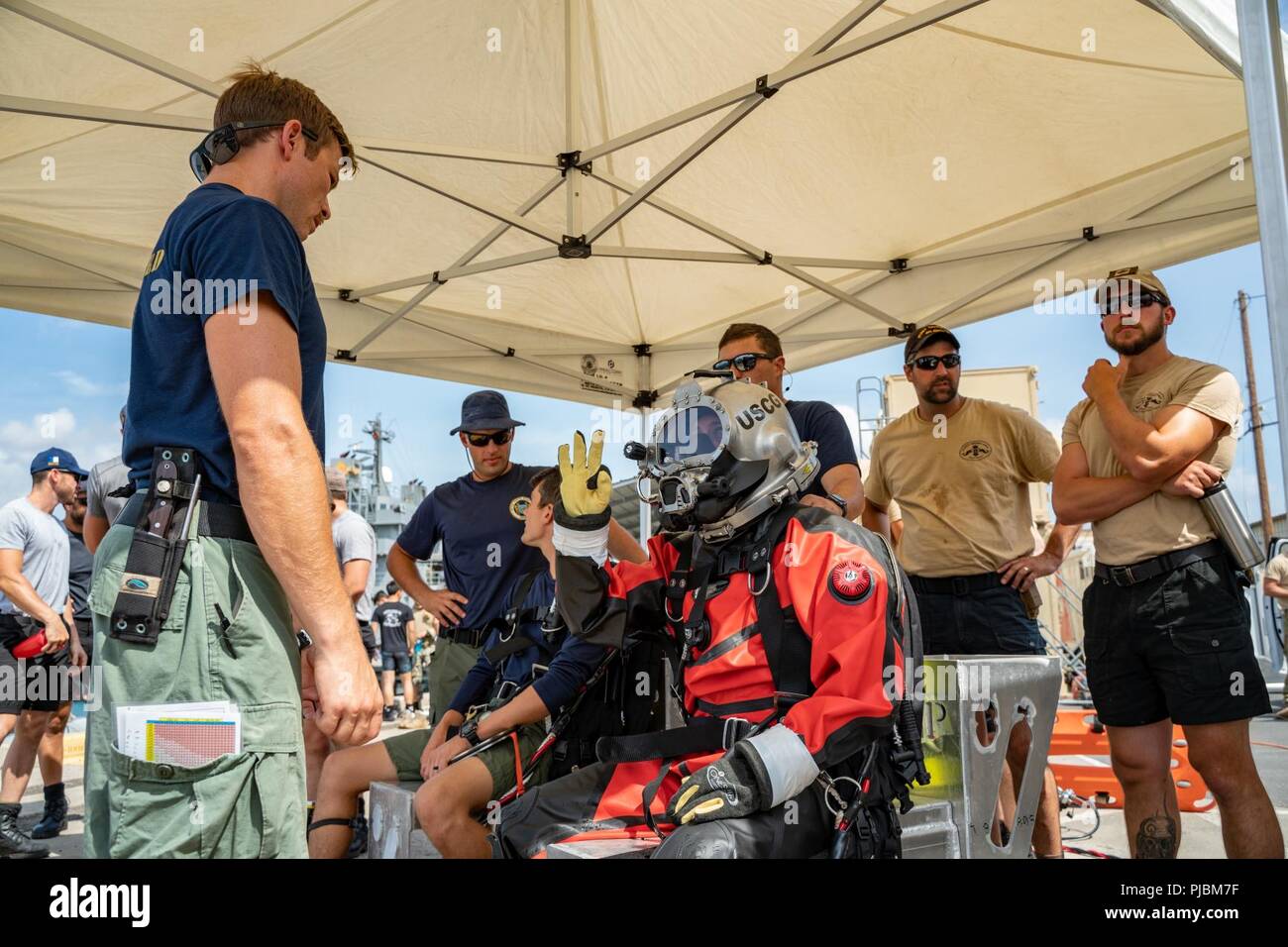 Regional dive locker pacific hi-res stock photography and images - Alamy