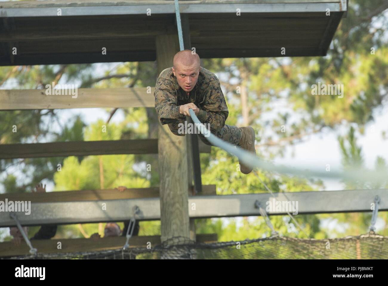 Basic training recruits line hi-res stock photography and images - Alamy