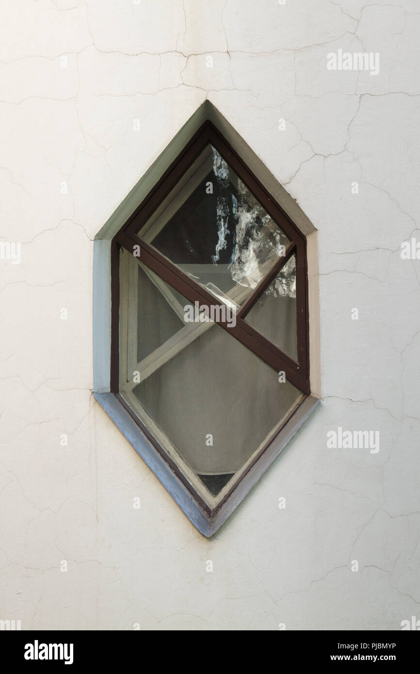 Hexagonal window of the Melnikov House designed by Soviet ...