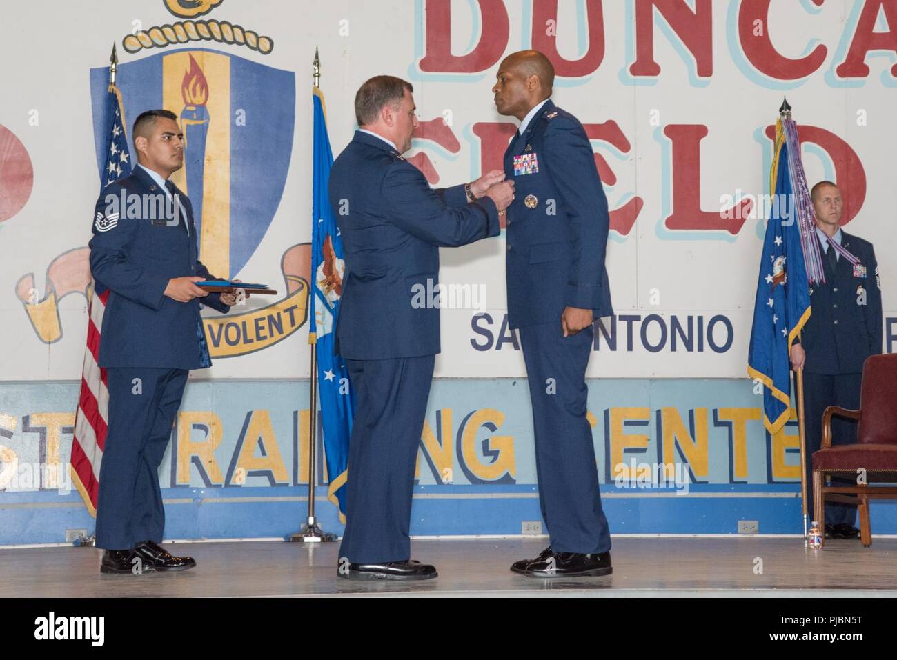 Maj gen timothy j leahy hi-res stock photography and images - Alamy