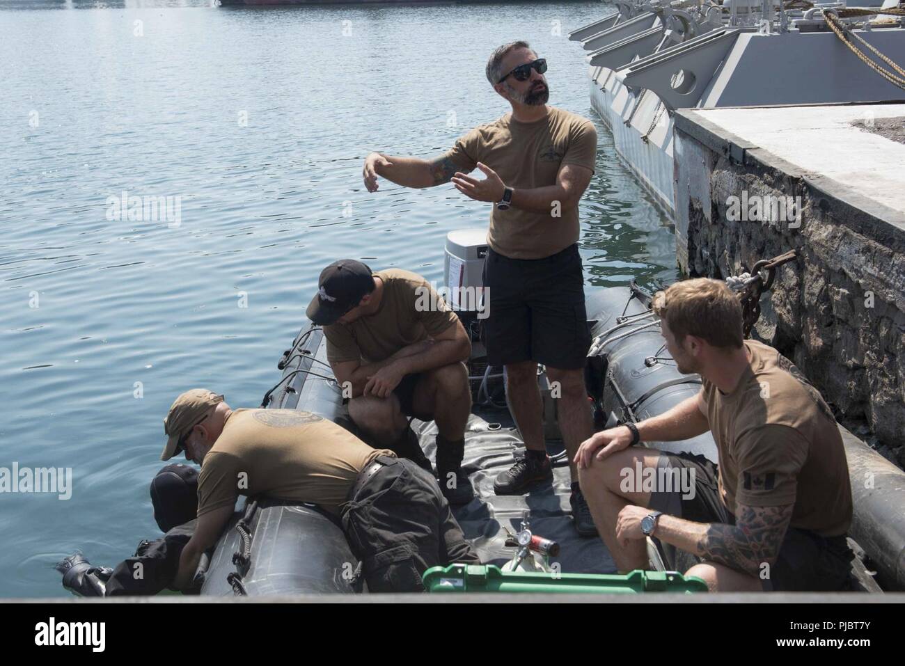 Fleet diving unit atlantic hi-res stock photography and images - Alamy