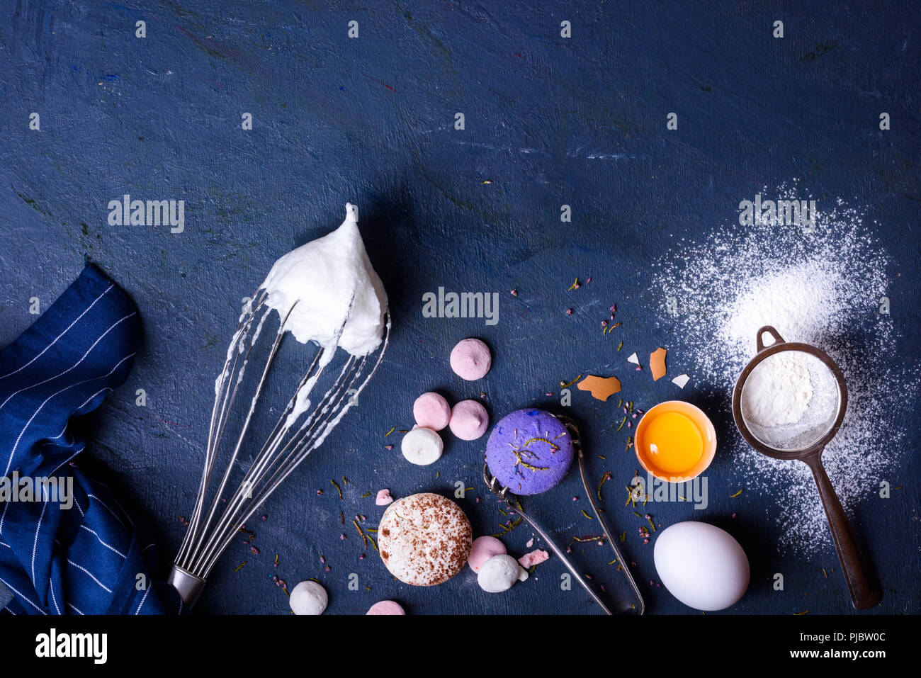 Baking or cooking background frame. Ingredients, kitchen items for ...