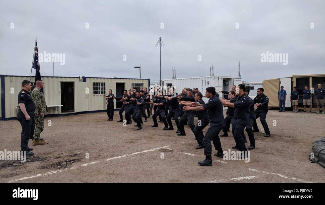 Royal New Zealand Navy (RNZN) Clearance Diving Team perform the ...