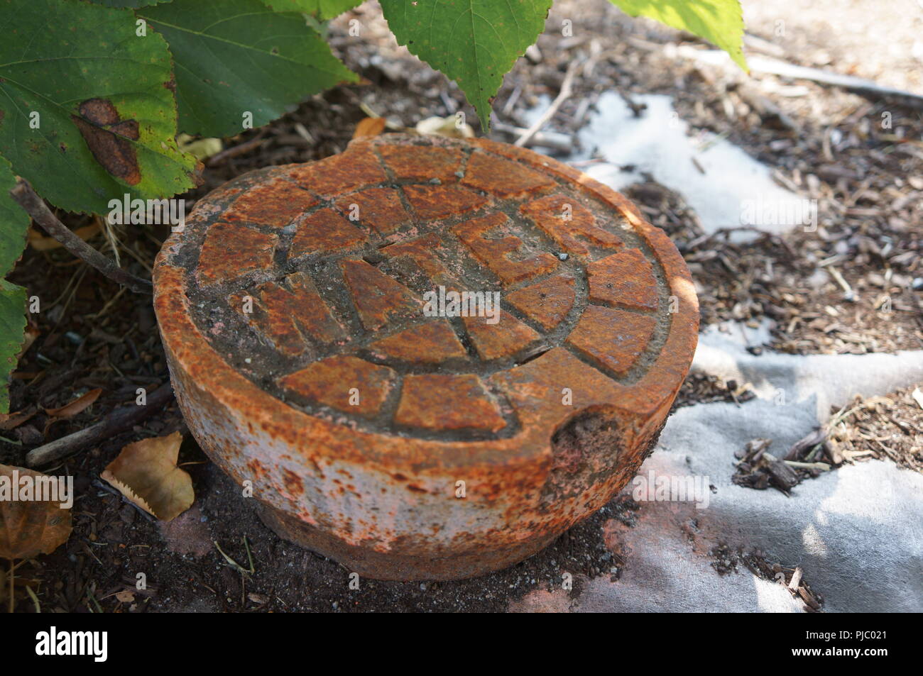 Water cap hi-res stock photography and images - Alamy