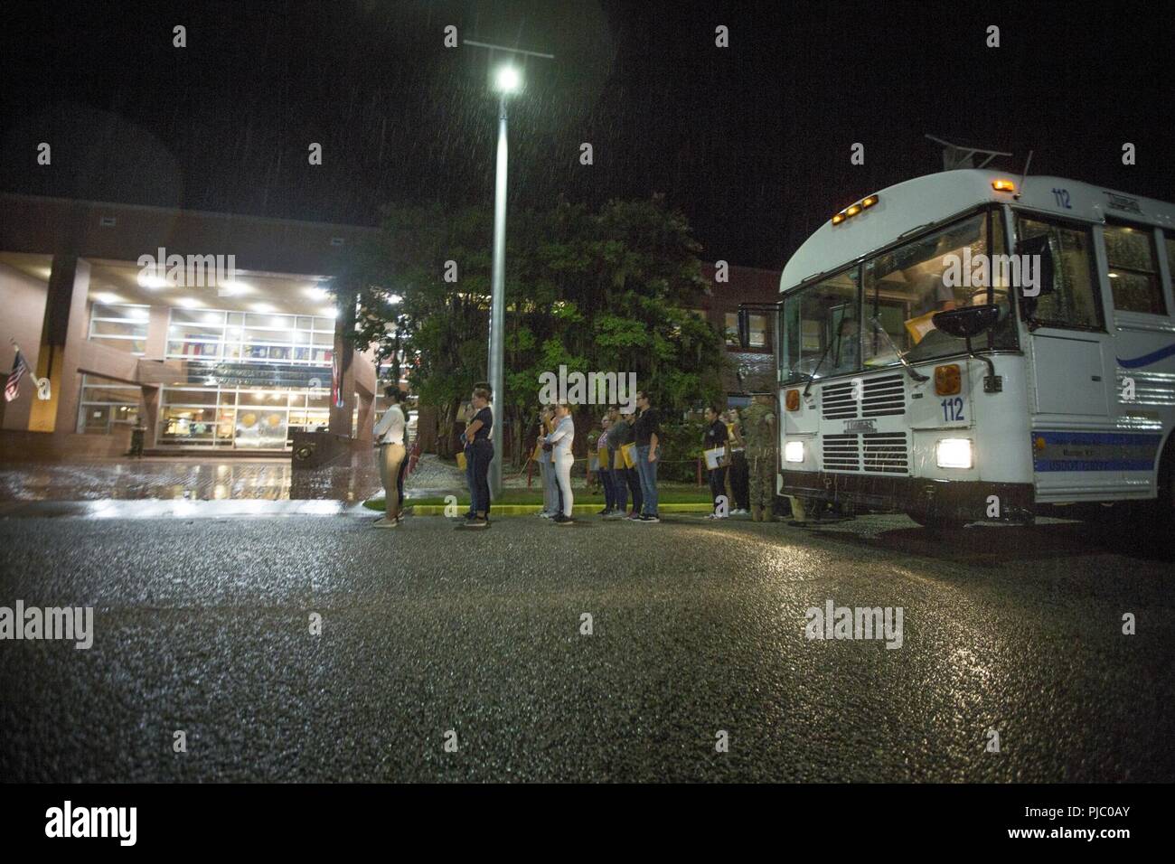 U s marine corps basic training graduation hi-res stock photography and ...